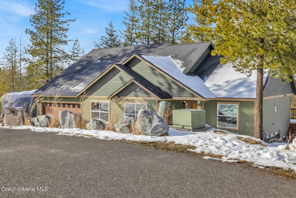 114 Blazing Saddle, Pinehurst, ID 83850 - MLS# 24-1705 - Coldwell Banker