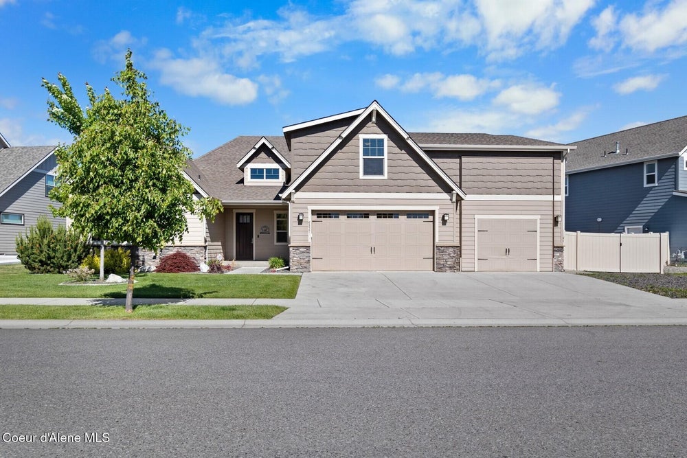 6837 N Hourglass Dr, Coeur D'Alene, ID 83815 - MLS# 25-5902 - Coldwell ...