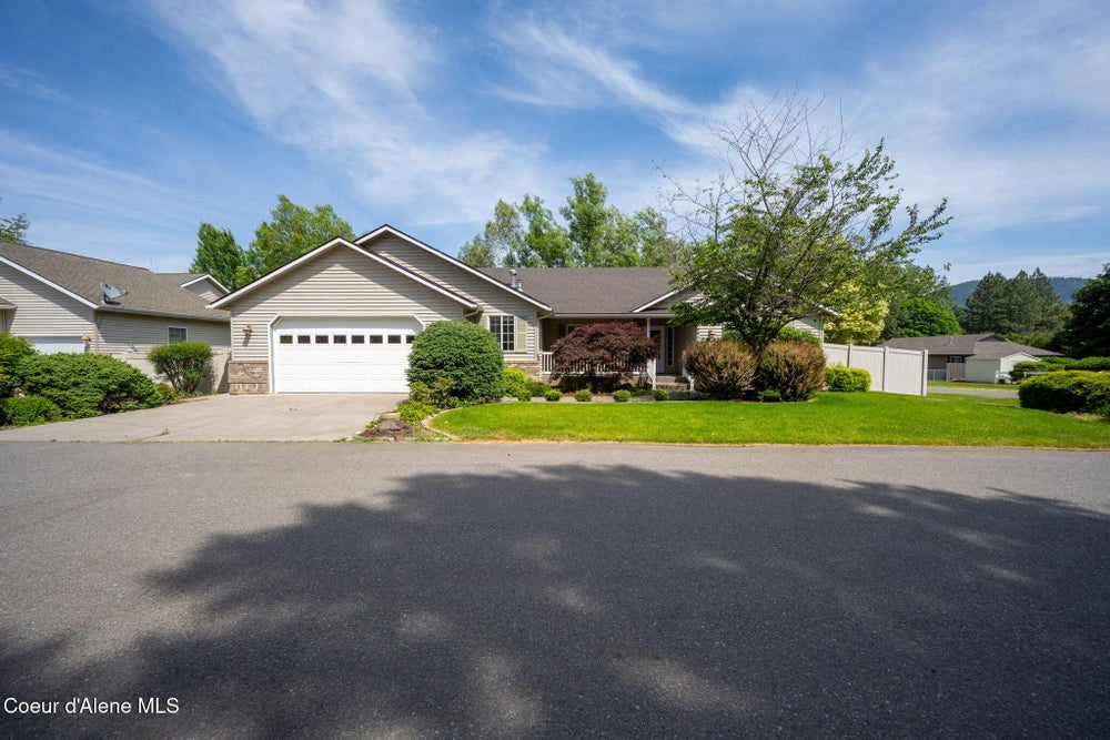 10016 N ZACK CT, Hayden, ID 83835 - MLS# 25-6082 - Coldwell Banker