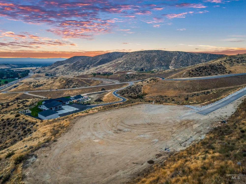 6782 N High Valley Way, Boise, ID 83714 - MLS# 98933015 - Coldwell Banker