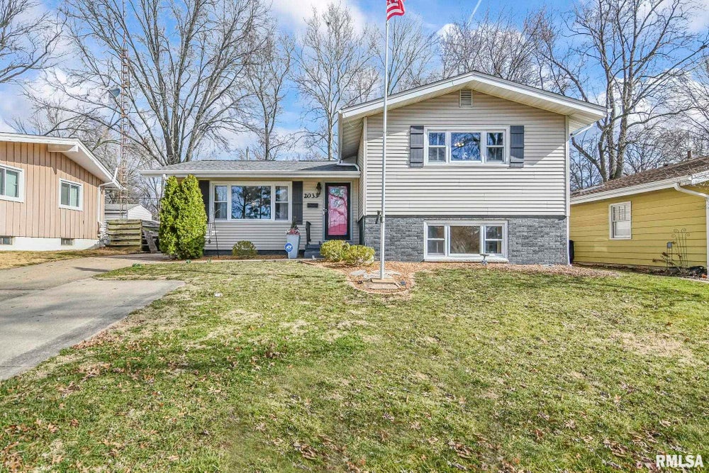 2033 Brentwood Drive, Springfield, IL 62704 - MLS# CA1027551 - Coldwell ...