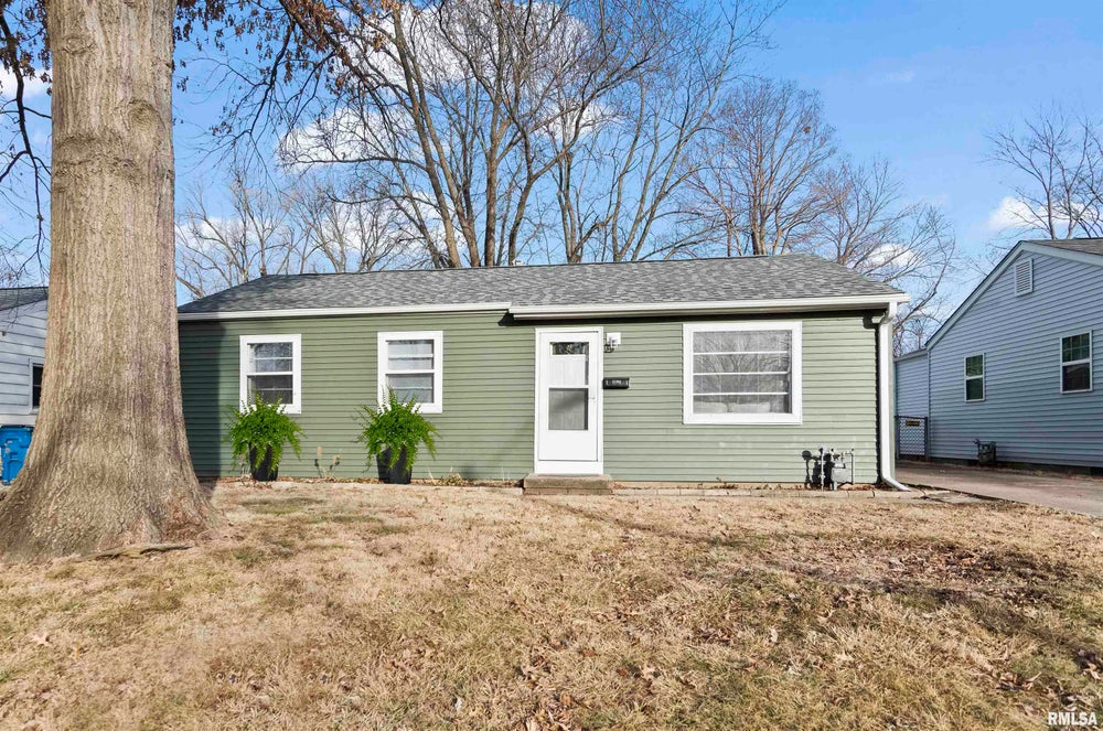 1104 Johnson Lane, Springfield, IL 62702 - MLS# CA1034860 - Coldwell Banker