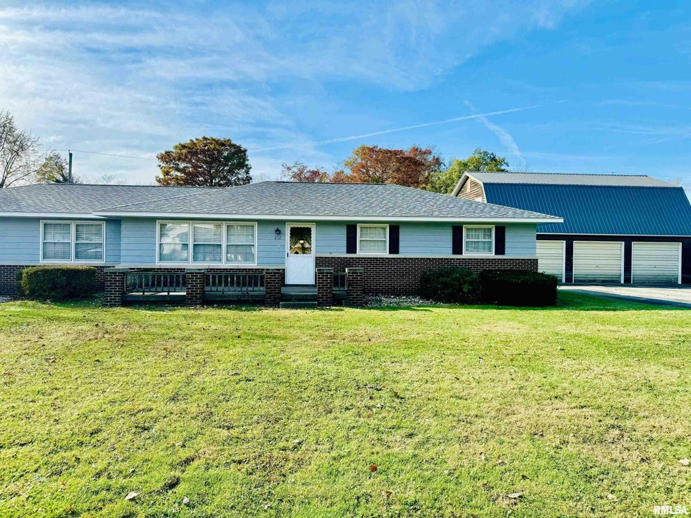 232 Breese Street, Centralia, IL 62801 - MLS# EB455839 - Coldwell Banker