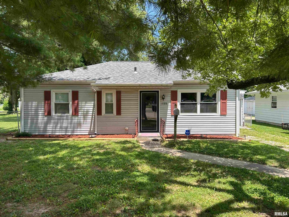 1026 E Noleman Street, Centralia, IL 62801 - MLS# EB458509 - Coldwell ...