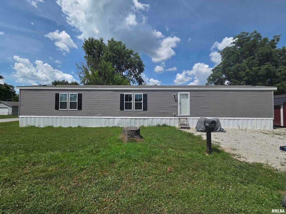 303 N Marion Street, Centralia, IL 62801 - MLS# EB458777 - Coldwell Banker
