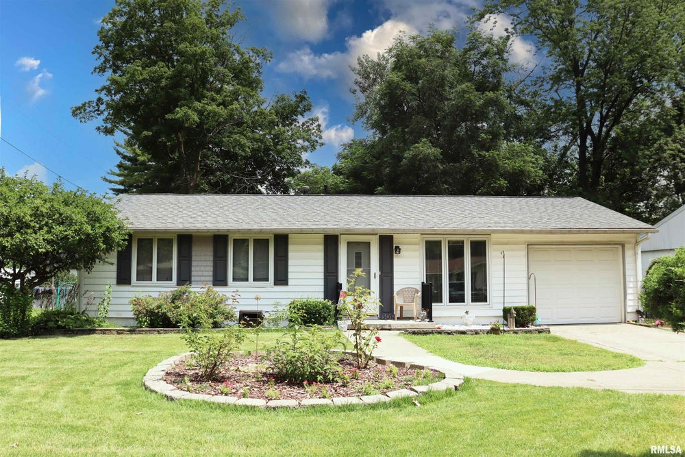 5013 W Woodfern Road, Peoria, IL 61607 - MLS# PA1259421 - Coldwell Banker