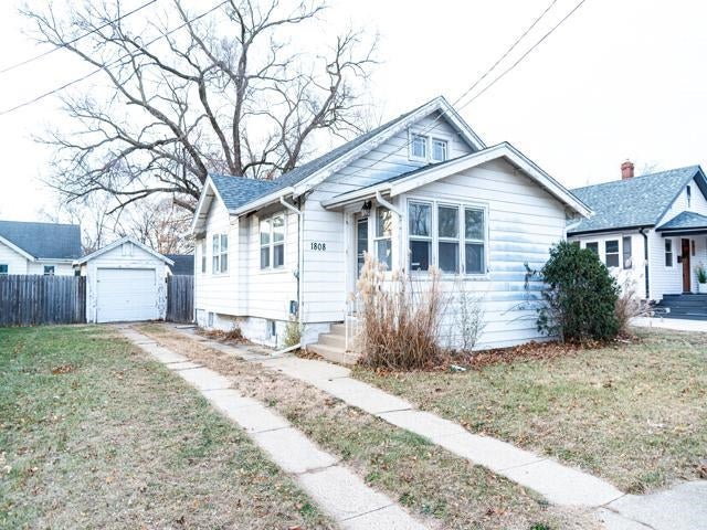 1808 N Winnebago Street, Rockford, IL 61103 - MLS# 202406946 - Coldwell ...
