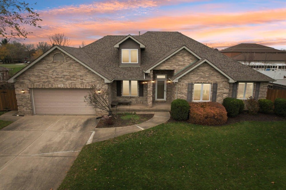 512 Windridge Drive, Chesterton, IN 46304 - MLS# 813195 - Coldwell Banker