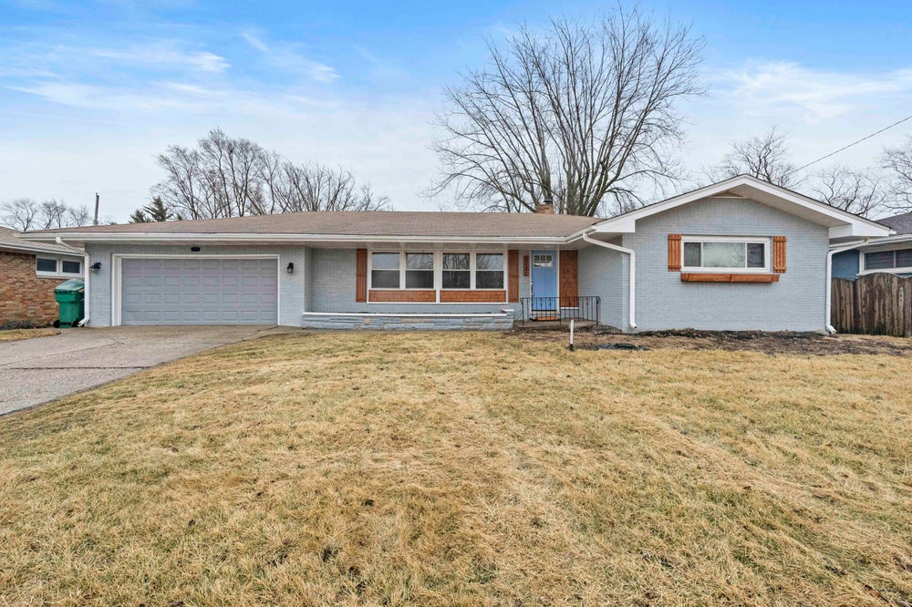 5555 Adams Street, Merrillville, IN 46410 - MLS# 817011 - Coldwell Banker