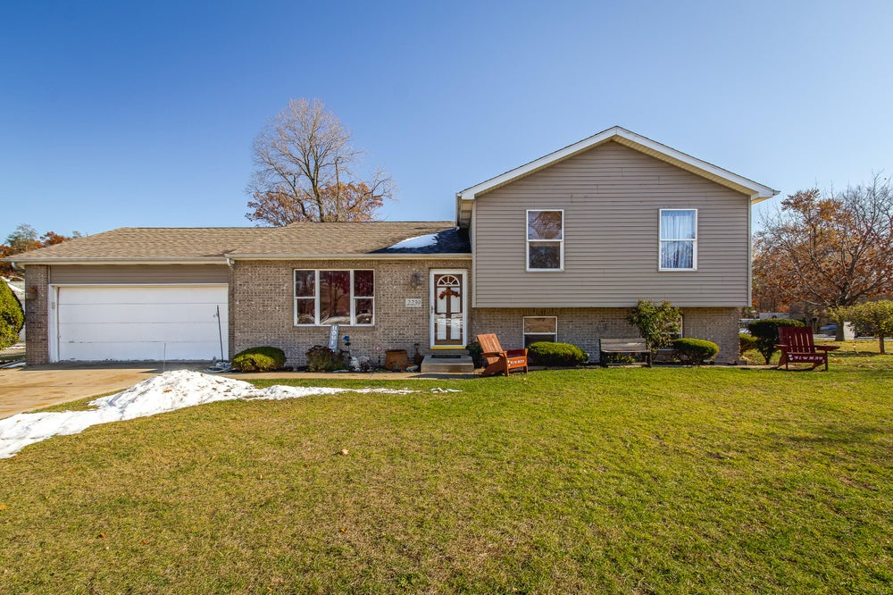 2239 Hamstrom Road, Portage, IN 46368 - MLS# 830912 - Coldwell Banker