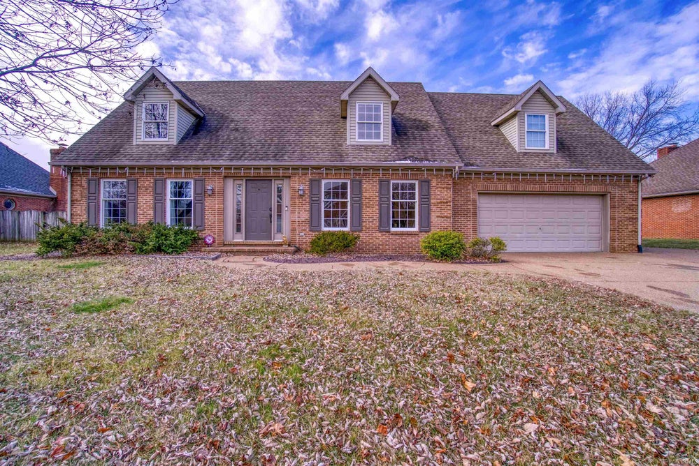 3333 Forestdale Drive, Newburgh, IN 47630 - MLS# 202402136 - Coldwell ...