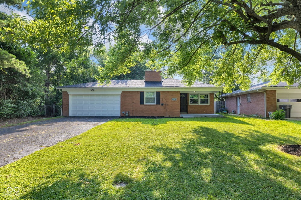 1231 N Graham Avenue, Indianapolis, IN 46219 - MLS# 22046927 - Coldwell ...