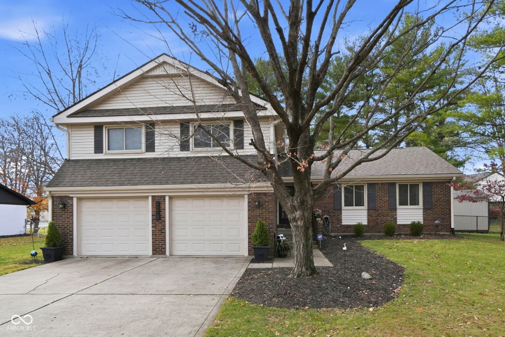 9218 Brantford Court, Indianapolis, IN 46260 - MLS# 22073877 - Coldwell ...