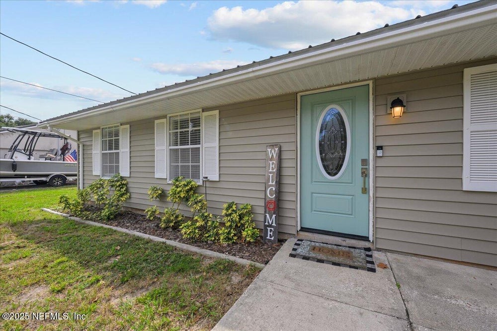 105 Jackson Circle, Palatka, FL 32177 - MLS# 2109517 - Coldwell Banker
