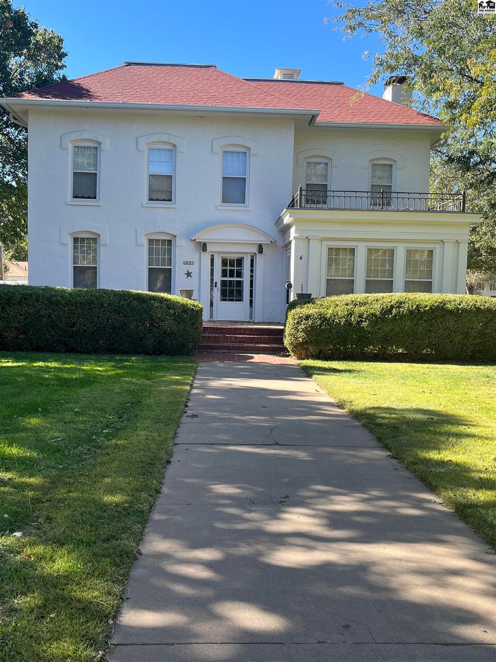 603 S Douglas Ave, Lyons, KS 67554 - MLS# 49399 - Coldwell Banker