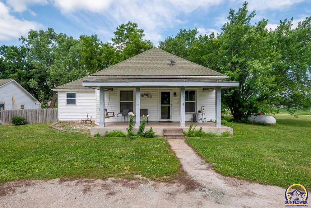 225 S Jackson St #000 Poplar St, Delia, KS 66418 - MLS# 240115 ...