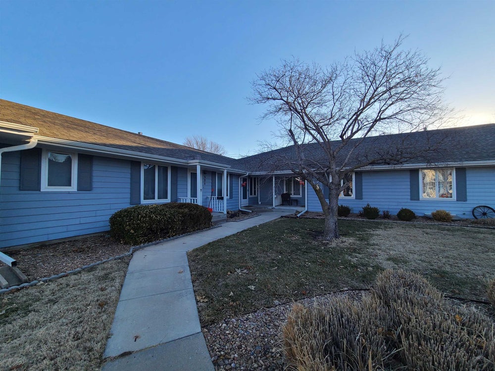 327 S Main St, Lindsborg, KS 67456 - MLS# 651193 - Coldwell Banker