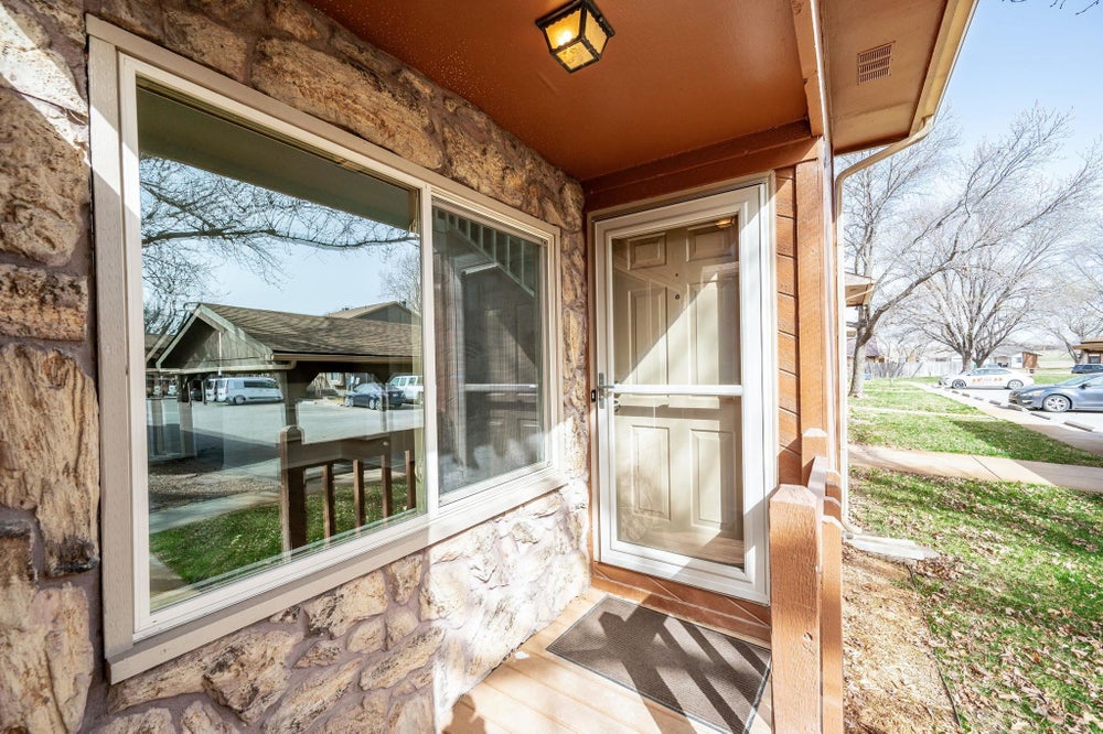 1530 N Smith, Wichita, KS 67212 - MLS# 651507 - Coldwell Banker
