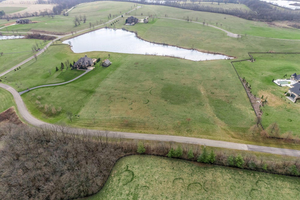 4170 Wilson Lake Lane, Lexington, KY 40516 - MLS# 24004169 - Coldwell ...