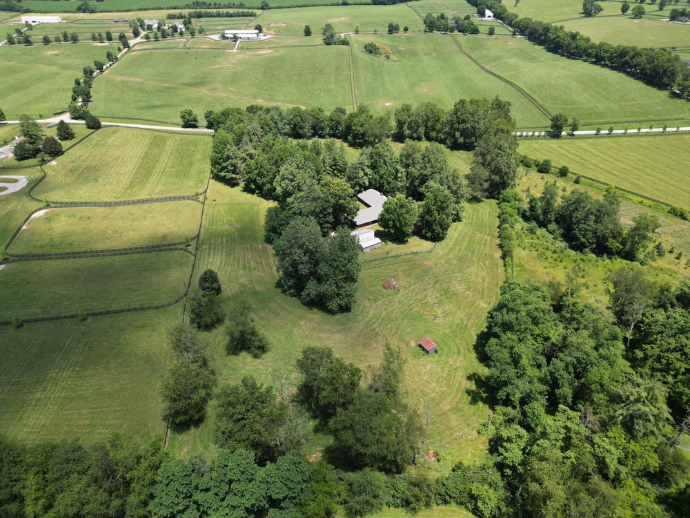 3003 Old Frankfort Pike, Versailles, KY 40383 - MLS# 25014722 ...