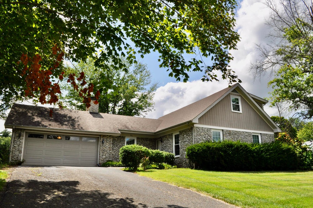 573 Valleybrook Drive, Danville, KY 40422 - MLS# 25017038 - Coldwell Banker