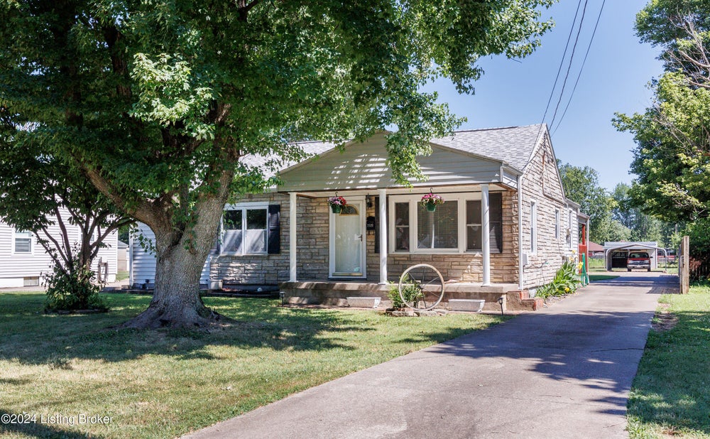 2521 Martin Ave, Louisville, KY 40216 - MLS# 1664705 - Coldwell Banker