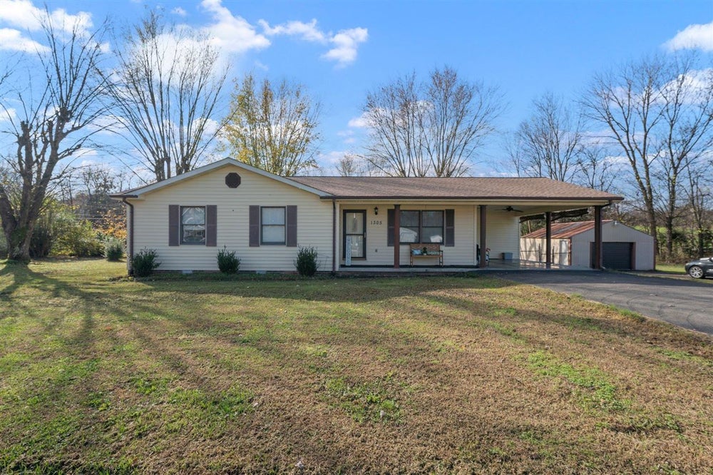 1305 Summer Shade Road, Summer Shade, KY 42166 - MLS# RA20246428 ...