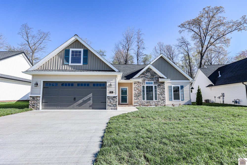 251 Hunters Ridge, Paducah, KY 42001 - MLS# 126258 - Coldwell Banker