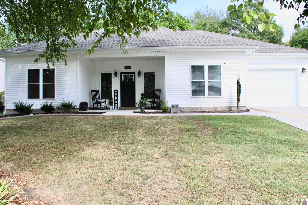 310 Fairview Drive, Mayfield, KY 42066 - MLS# 133495 - Coldwell Banker