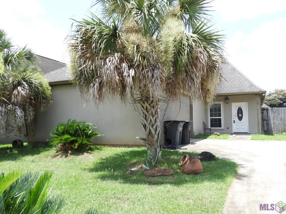 7024 Beau Darren Dr, Baton Rouge, LA 70817 - MLS# 2024006354 - Coldwell ...