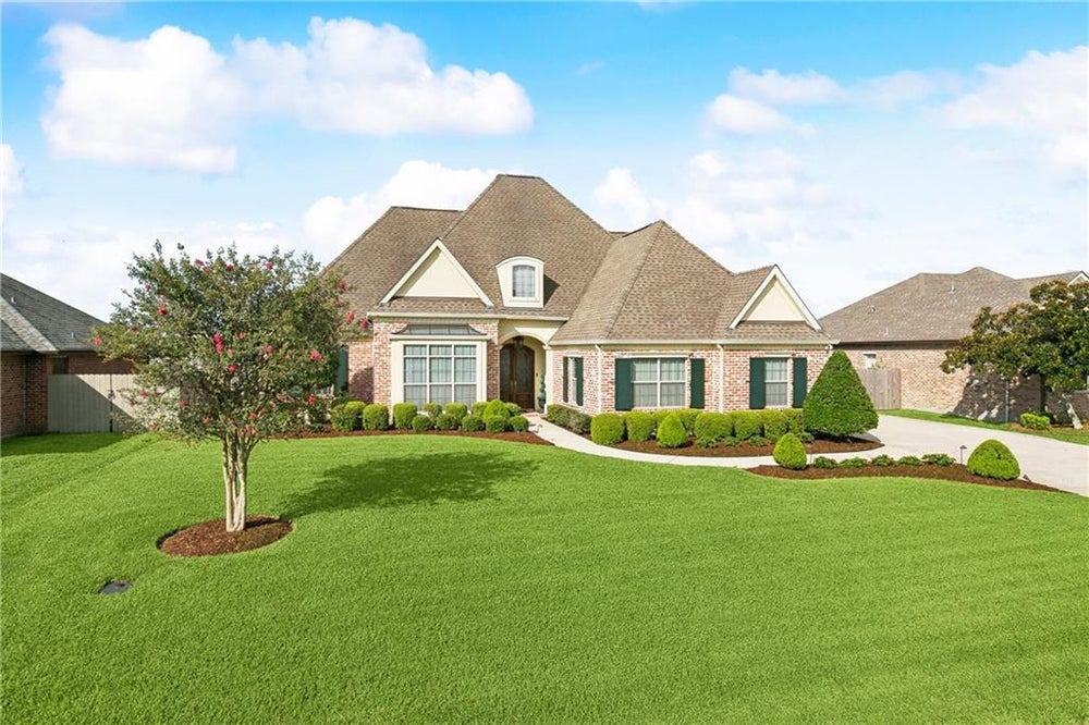 750 Spring Thyme Drive, Belle Chasse, LA 70037 - MLS# 2516613 ...