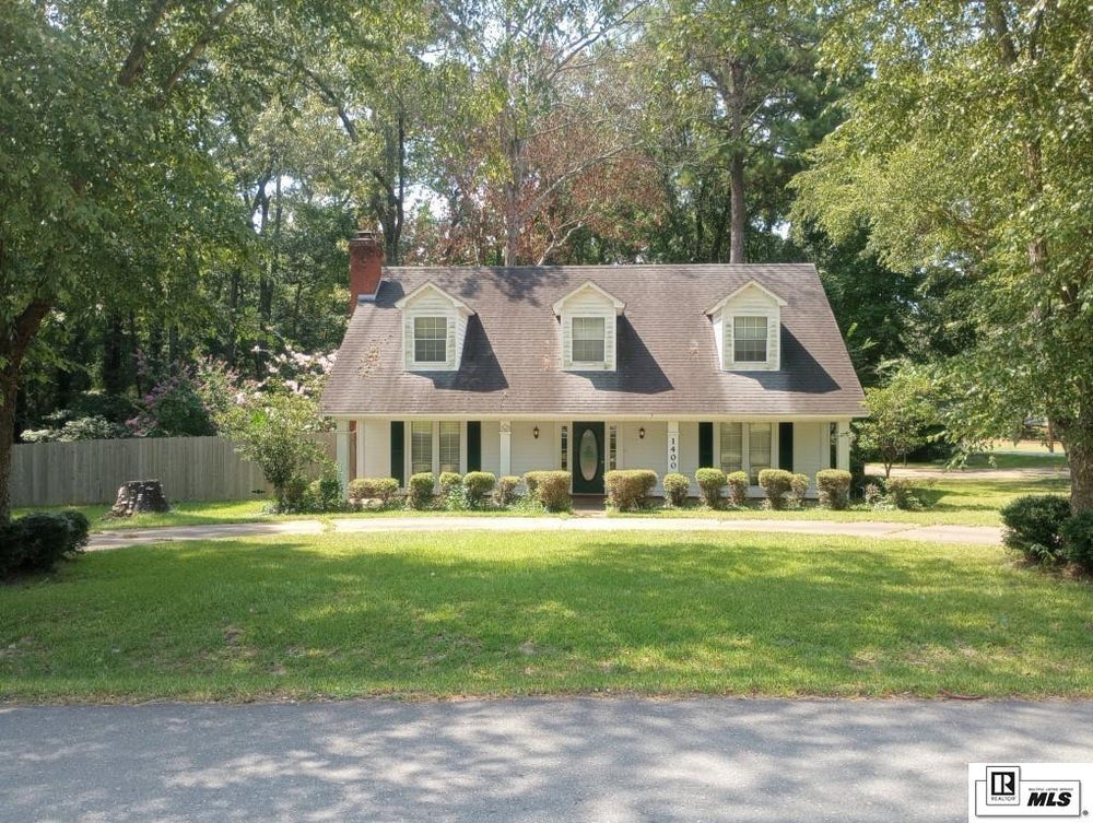 1400 E Pecan Avenue, Bastrop, LA 71220 - MLS# 215805 - Coldwell Banker