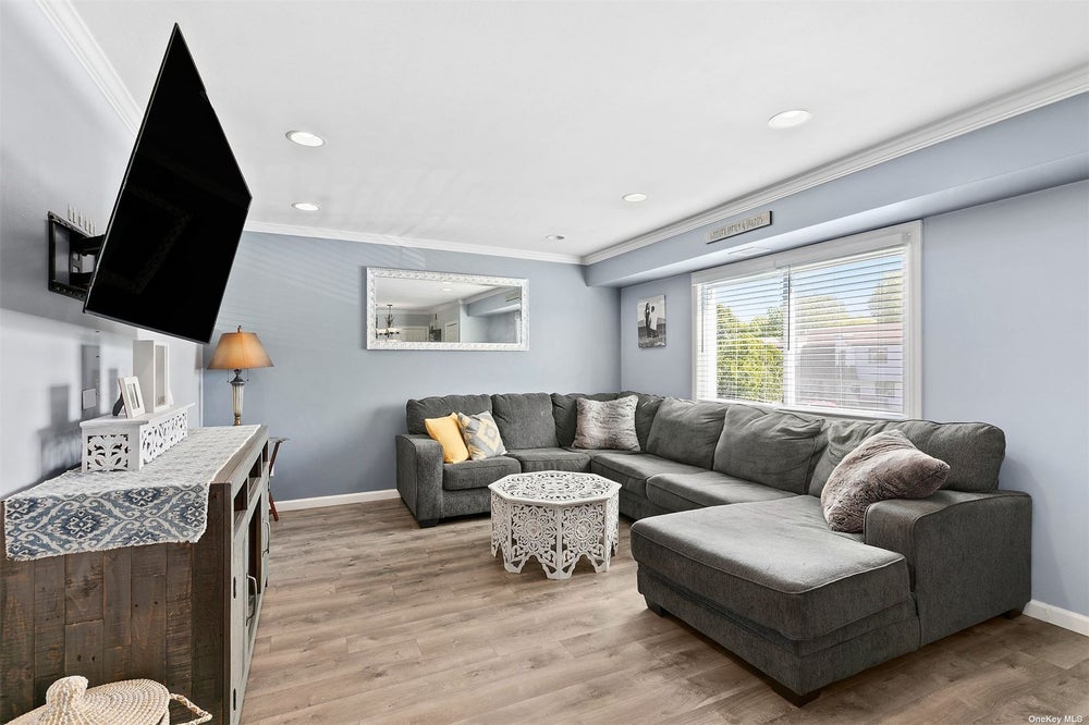 136 Pointe Circle No #136, Coram, NY 11727 - MLS# 3482625 - Coldwell Banker