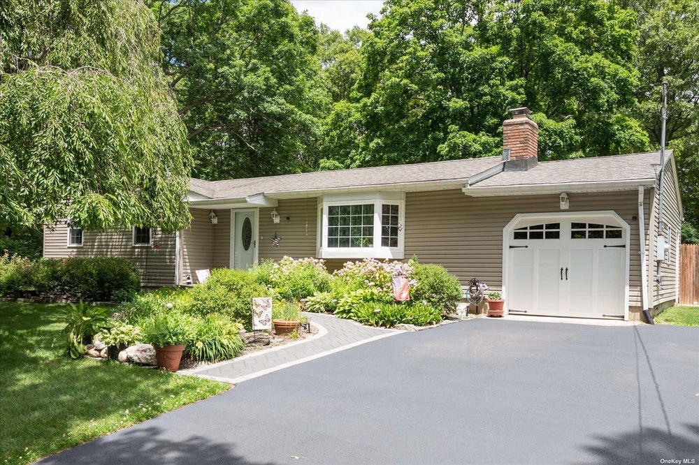 454 River Road, Shirley, NY 11967 - MLS# 3562088 - Coldwell Banker