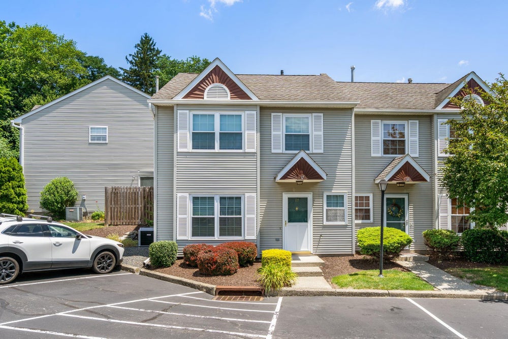 256 Quassaick Avenue #17, New Windsor, NY 12553 - MLS# 883250 ...