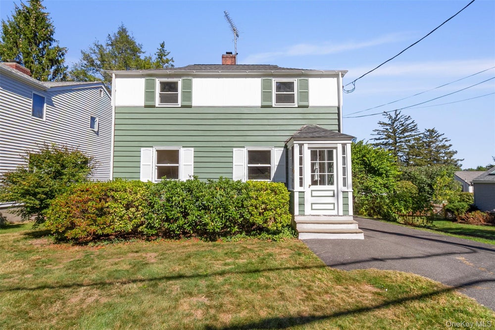 15 Davis Avenue, Valhalla, NY 10595 - MLS# 919625 - Coldwell Banker