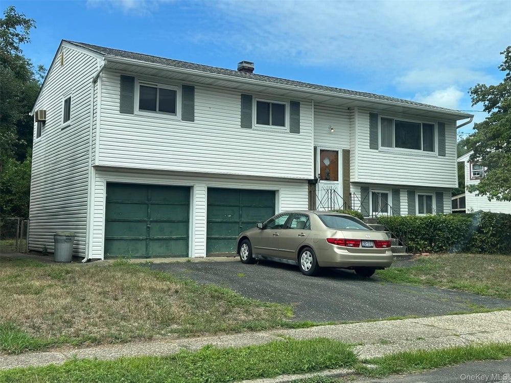 113 Ellery Street, Brentwood, NY 11717 - MLS# 937705 - Coldwell Banker