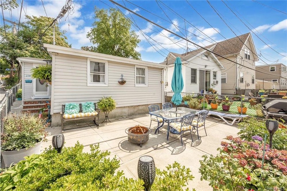 23D Edgewater Park #D, Bronx, NY 10465 - MLS# H6200103 - Coldwell Banker