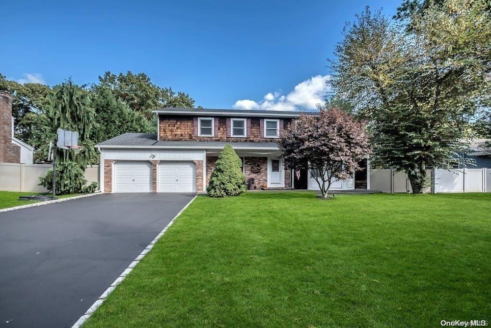 41 Neil Drive, Smithtown, NY 11787 - MLS# L3585688 - Coldwell Banker