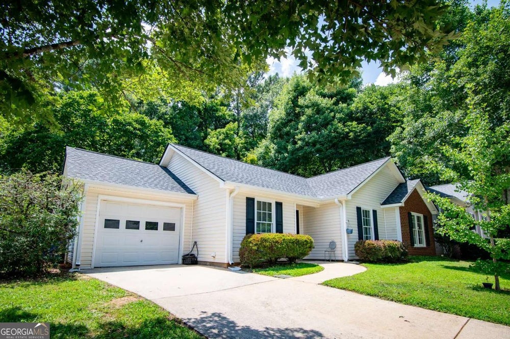 165 Spring Lake Drive, Athens, GA 30605 - MLS# 10550752 - Coldwell Banker