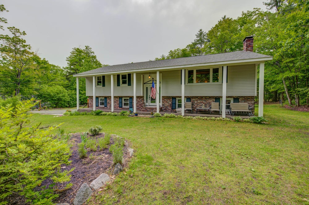 40 Sanborn Street, Gorham, ME 04038 - MLS# 1625197 - Coldwell Banker