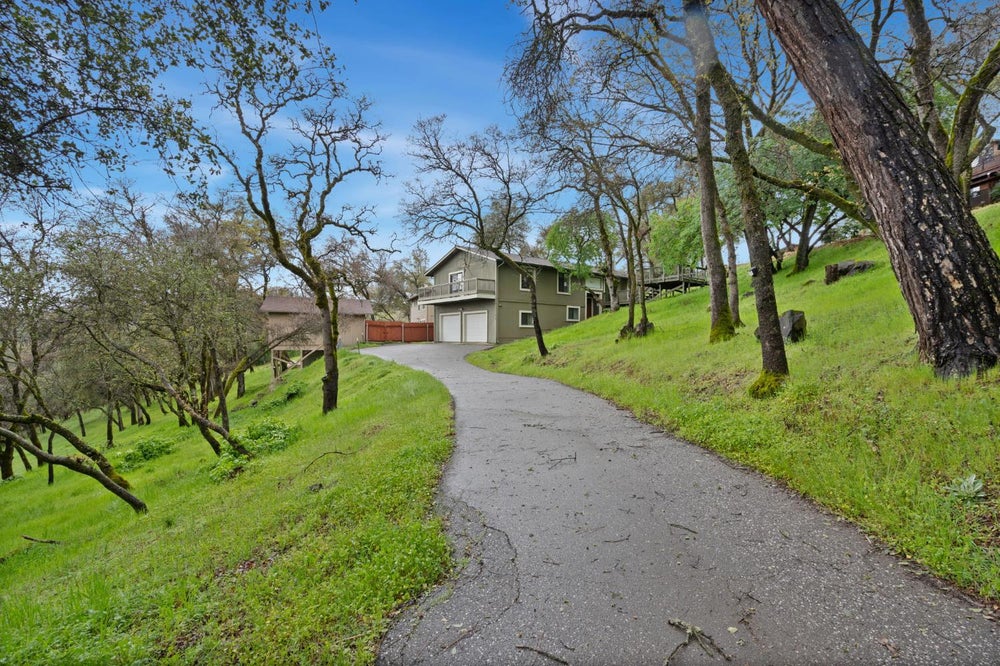 11203 Welty Lane, Auburn, CA 95603 - MLS# 225030689 - Coldwell Banker