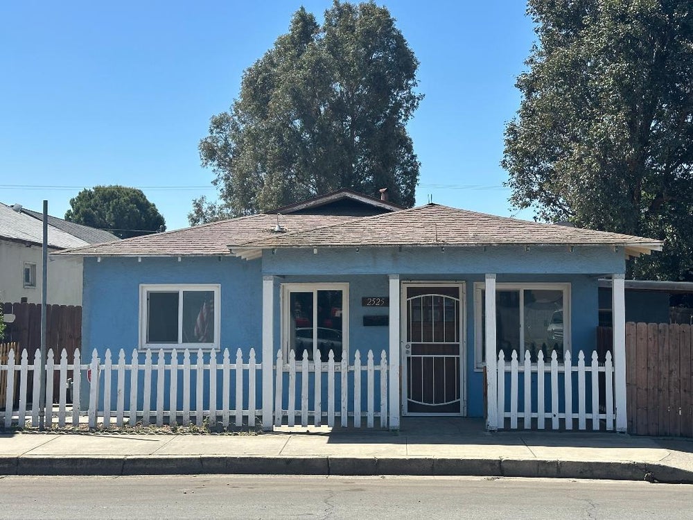 2525 Blossom Street, Dos Palos, CA 93620 - MLS# 225067494 - Coldwell Banker