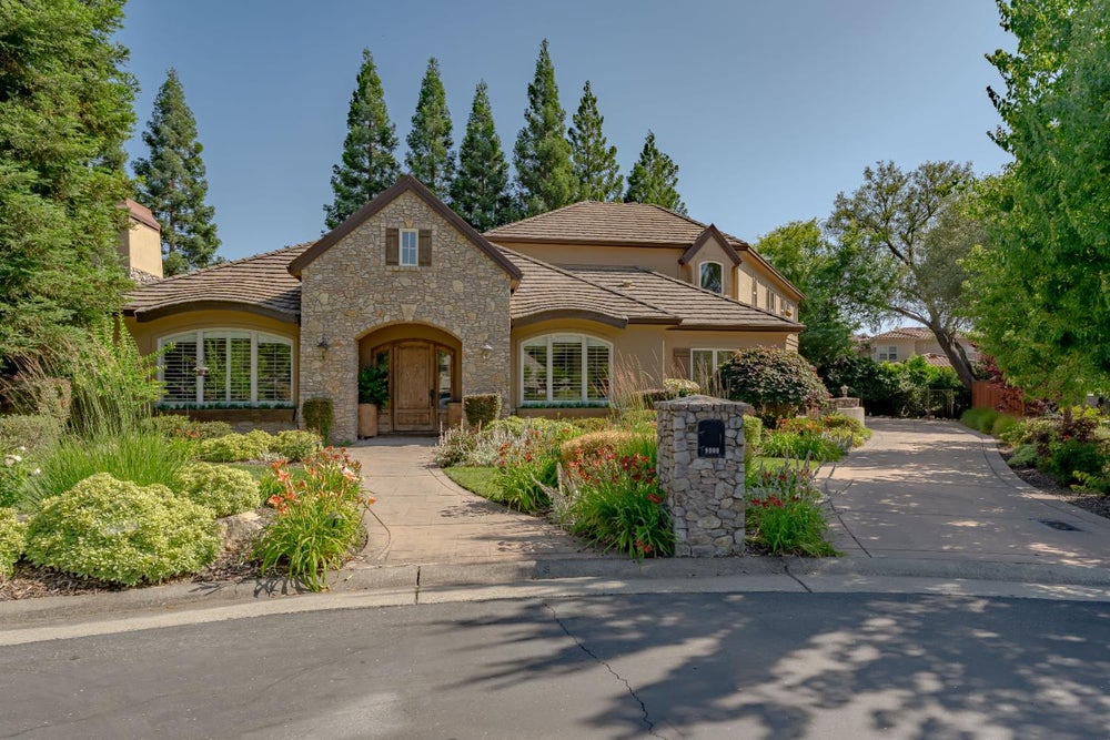 9909 Granite Springs Court, Granite Bay, CA 95746 - MLS# 225075188 ...