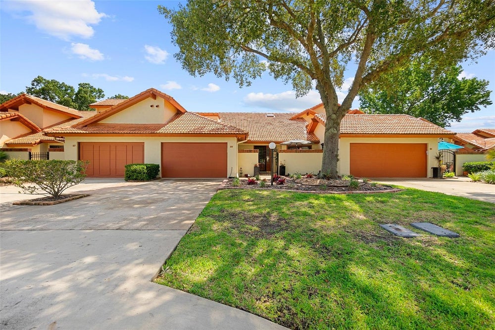 29 Village Circle, Palm Coast, FL 32164 - MLS# FC293081 - Coldwell Banker