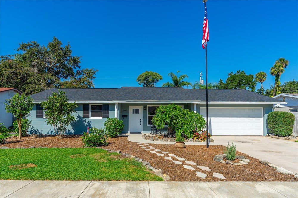 2242 Green Street, South Daytona, FL 32119 - MLS# NS1085486 - Coldwell ...