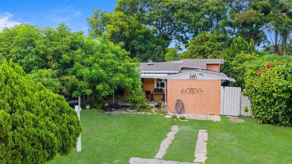6111 Bamboo Drive, Orlando, FL 32807 - MLS# O6343906 - Coldwell Banker