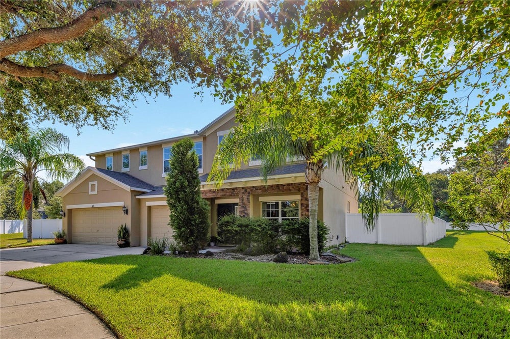 1801 Raven Manor Drive, Dover, FL 33527 - MLS# T3521603 - Coldwell Banker