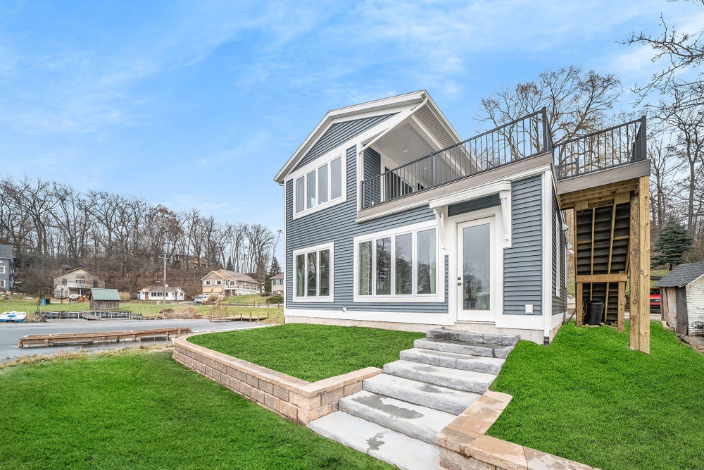 7313 Wimpole Drive Ne, Belding, MI 48809 - MLS# 24003995 - Coldwell Banker