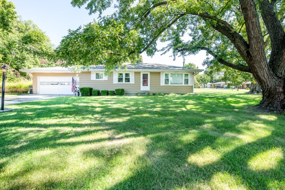 3215 Meade Court, St. Joseph, MI 49085 - MLS# 25047459 - Coldwell Banker